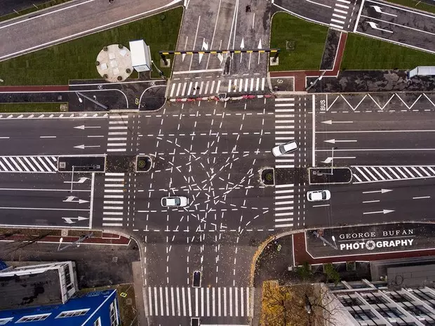 Фото број 1 - романски пресек со неверојатно збунувачки марки