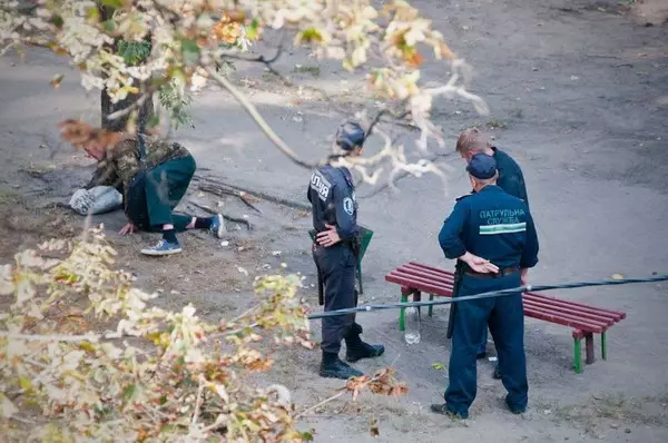 Fotogrāfs 10 gadi nošāva to pašu veikalu (stāsts par vienu fotoprojektu) 22426_17