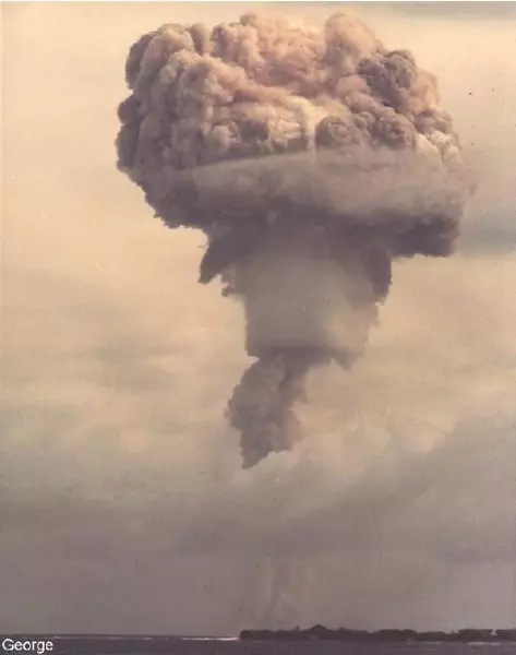 Labortablo MizantroPropa: Koloraj fotoj de atomaj eksplodoj de la 1940-1960-aj jaroj 22518_3
