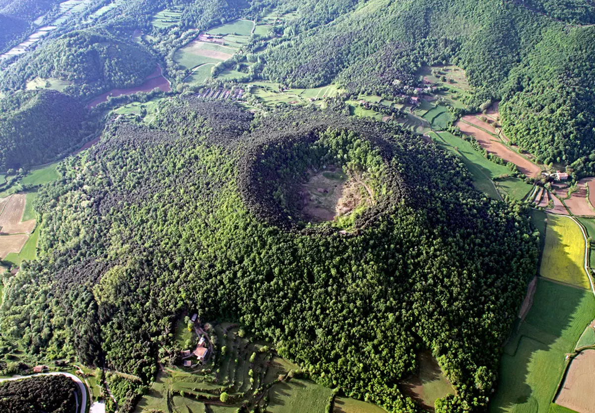 Santa Margarid Volcano: Extenzívny, ale malebný