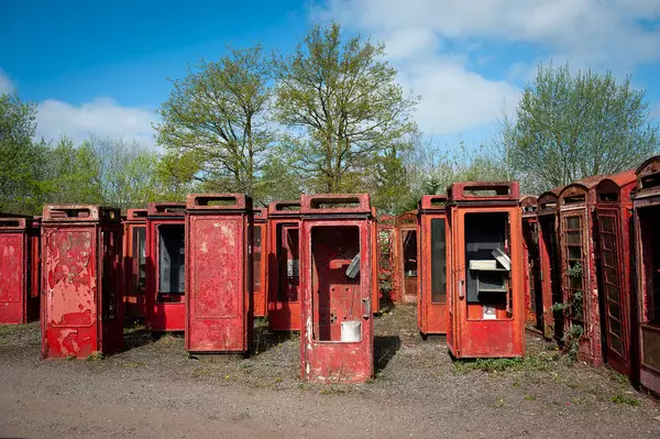 Telephone booth cemetery in Northern Yorkshire 22634_6