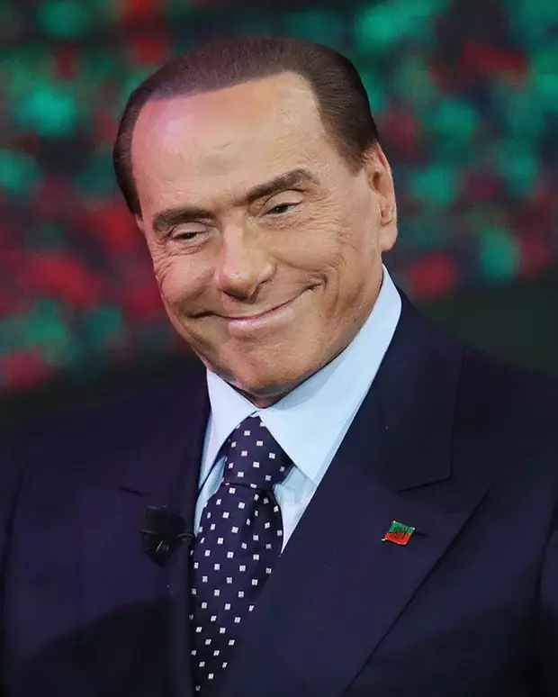 Chithunzi №8 - Komabe, chochititsa manyazi! Berlusconi: Zodabwitsa ku Italy ku Italy