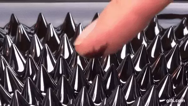 12 fließende Gifs über Wunder der ferromagnetischen Flüssigkeit 22713_7