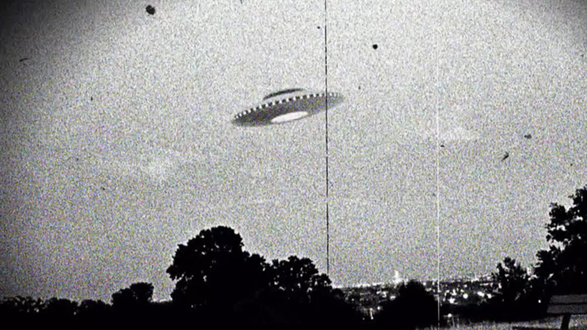 Co se objeví snímky UFO před vynálezem "Photoshop" (16 příkladů)