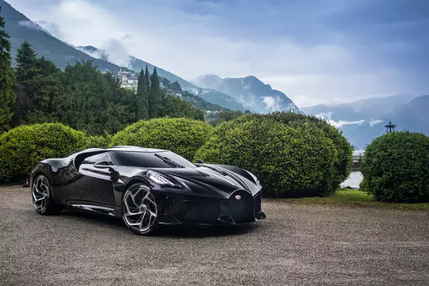 Bugatti la voiture noire