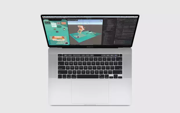 Apple mo le taimi muamua i le 4 tausaga faʻalauiloa se laptop ma se masani keyboard