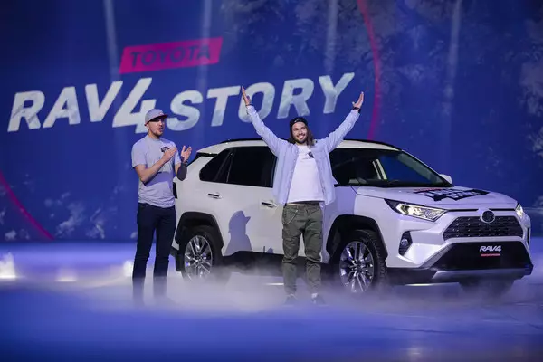 Nová Toyota RAV4 je prezentována v Moskvě 27626_9