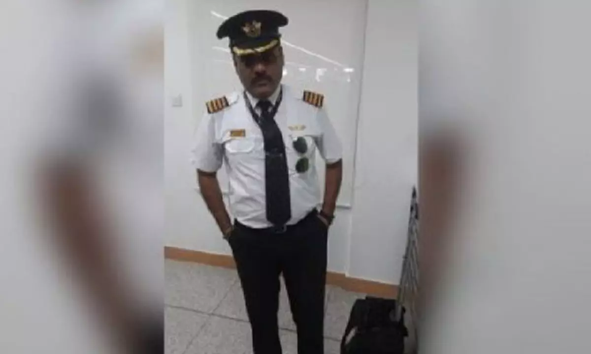 Hindistan iş adamı hava limanlarında üstünlük almaq üçün pilotda dəyişdi (video)