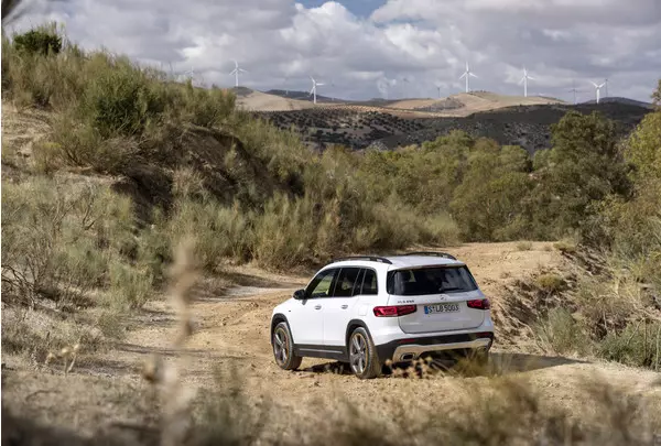 Mercedes-Benz GLB: Yedi kişiye hizmet veriyoruz 30403_14