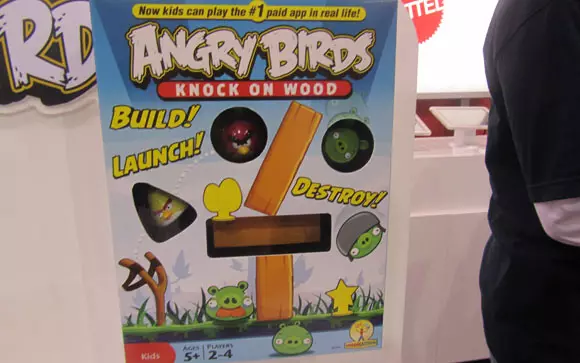 Angry Birds: Чукнете върху дърво 35005_5