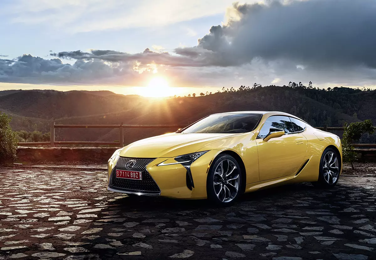 LEXUS LC 500: Superior Sheath Real Oldcul