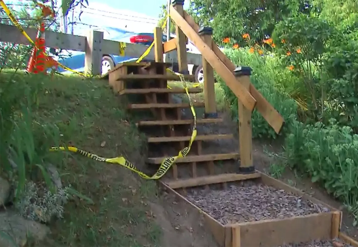 Canadense construiu uma escada no parque 120 vezes mais barato que o estado