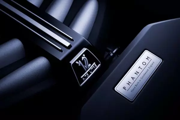 Foto №14 - Rolls-Royce Phantom VIII: Makina më luksoze paraqitet nga fillimi i kohës