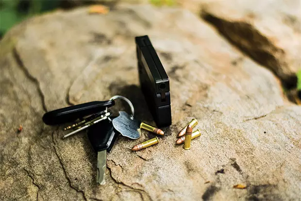 Photo №3 - A pistol with a credit card unexpectedly became a reality!