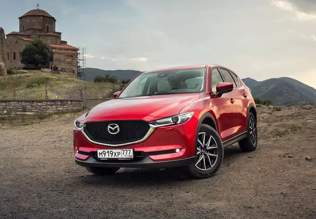 Nọmba foto 1 - ihe banyere ọgbọ ọhụrụ Mazda CX-5