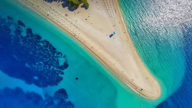 Fotografovanie №2 - Microsoft si nevšimol obrovský penis na šetrič obrazovky o jeho službe, kým sa nestane príliš neskoro