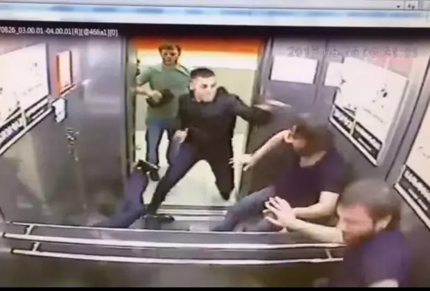 Foto Nummer 1 - mysteriéise Video: e Mann eleng schloe am Lift Drive dräi