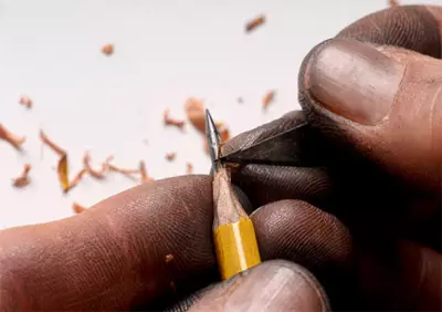 Photo №18 - Art on the tip of a pencil