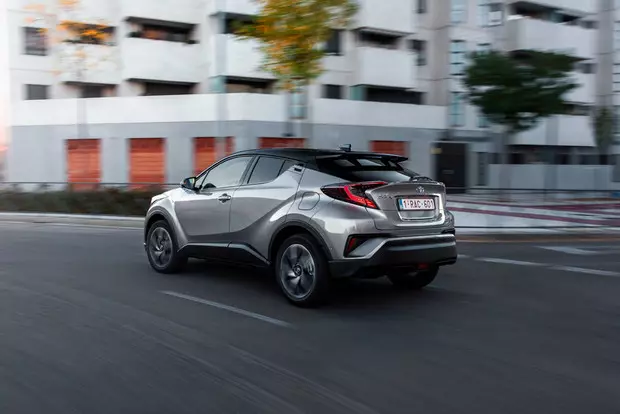 Fotoğraf №8 - Toyota C-HR: Tasarım Rulits