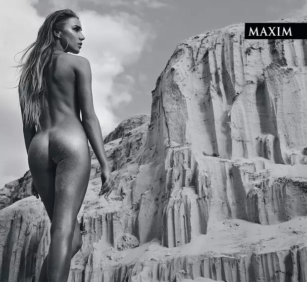 Immagine №2 - Perla di Barhana: attrice Arina Postnikov in una sessione fotografica calda Maxim