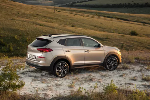 Hyundai Tucson: sendrata ĝisdatigo 43648_10