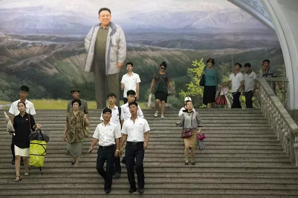 Kuzey Kore'nin mutlu eğlence 44066_20
