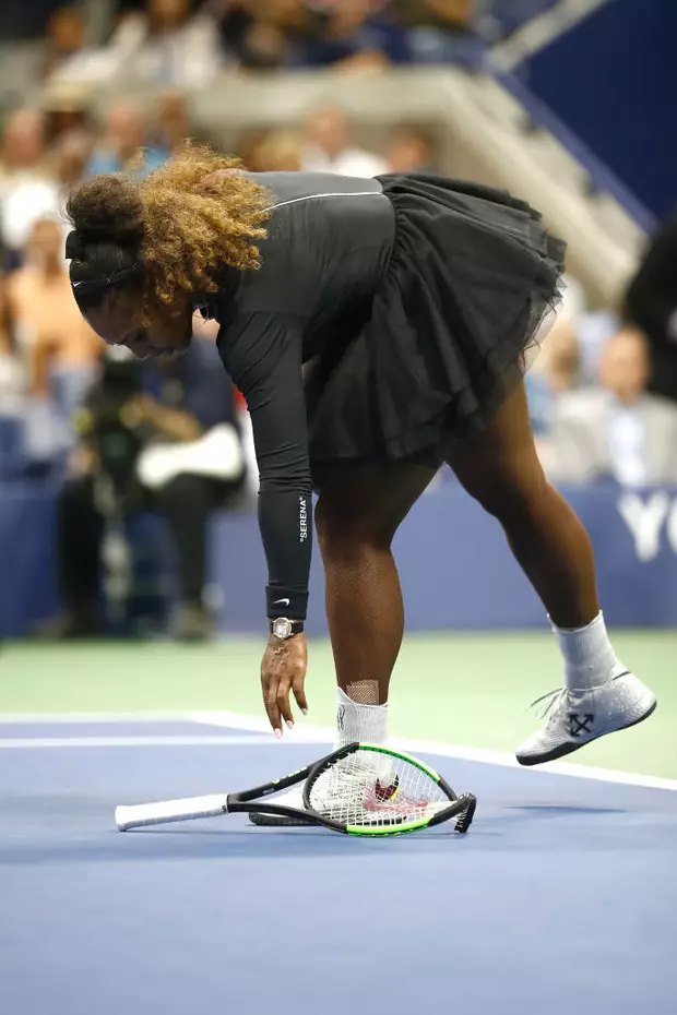 Foto №2 - Serena Williams och skandal i finalen i US Open Championship. Förklaring av händelsen för tekanna