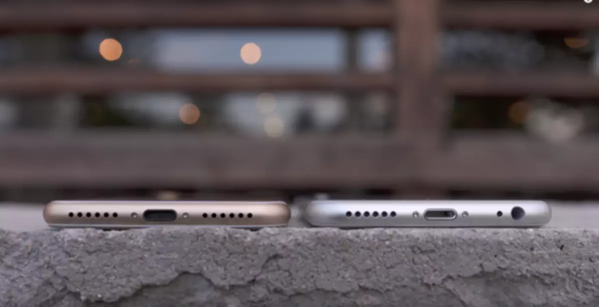 Į kairę iPhone 7, teisinga iPhone 6s