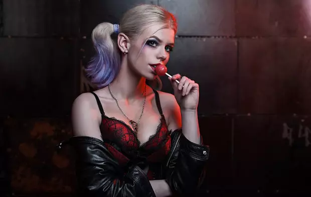 Öngyilkossági Cosplay Harley Queen az 