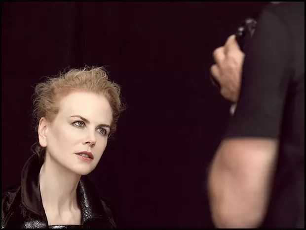 Nicole Kidman لىندمان پېتېر لىندبېرگ بىلەن ئېتىش