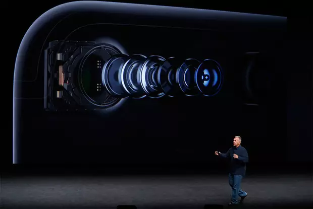 How was the presentation of the new iPhone 7