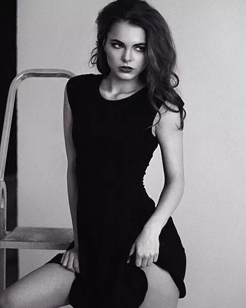 Okabrina Maksimov, âgé de 22 ans, a reconnu la plus belle Margot Robbie et Kara Melo! Mais qui est-elle? 47951_9