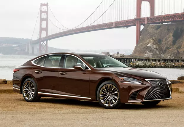 Litrato №1 - Lexus ls - usa ka awto, diin una ang electrification, ug dayon usa ka rebolusyon