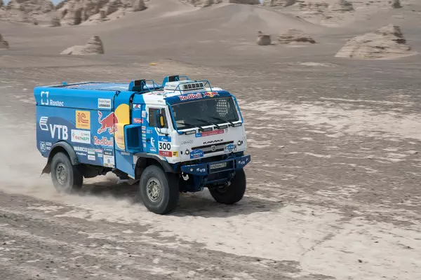 В печенето и обратно: опитвайки се да проверите дали можете да направите Toyota Land Cruiser 48330_57