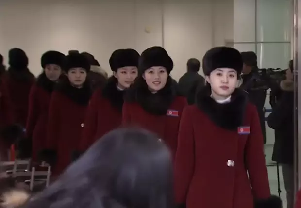 Foto núm. 1 - 229 Chirlidersh de Corea del Nord va arribar als Jocs Olímpics! Vídeo bonic i dur