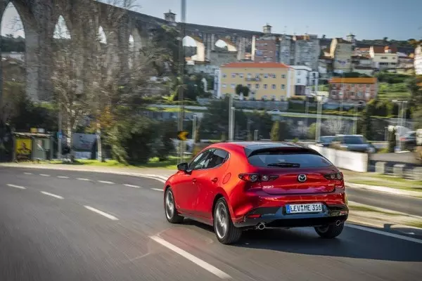 Novo Mazda 3 já pode ser comprado na Rússia 53694_13