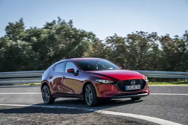 Novo Mazda 3 já pode ser comprado na Rússia 53694_9