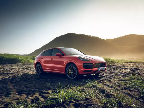 Porsche Cayenne Coupe: радок у тэхпашпарце 55626_11