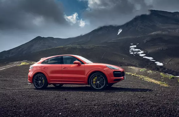 Porsche Cayenne Coupe: рядок в техпаспорті 55626_20