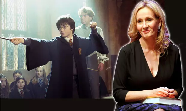 Ata №1 - Joan Rowling Storigred Harry Potters ma le aoga tweet