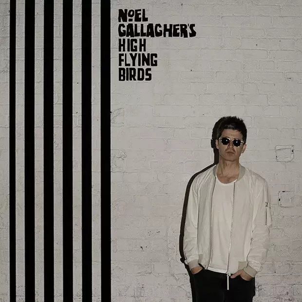 Birds bay cao của Noel Gallagher, theo đuổi tình dục