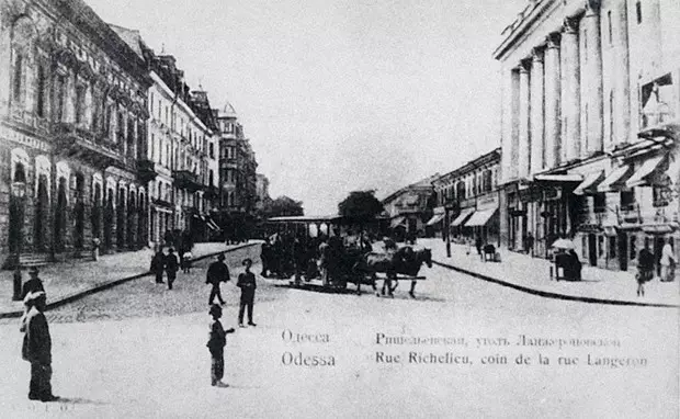 Richel和Langeronovskaya街的角落