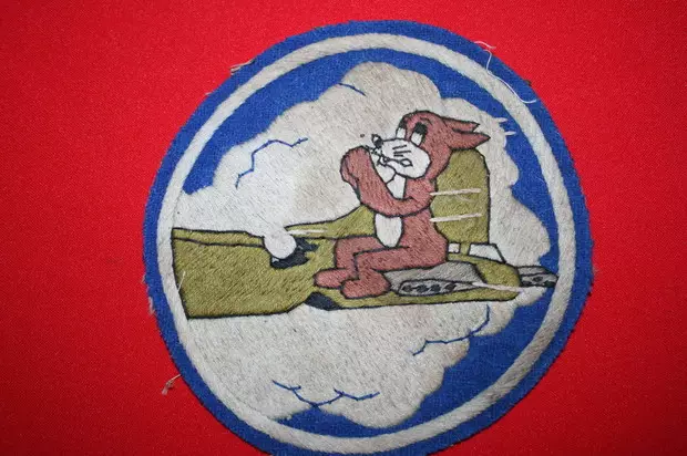 Լուսանկարը 3 - Թռչող ամրոց. Ամերիկյան ռմբակոծիչ, պոչը կորցնելով, թռավ բազային