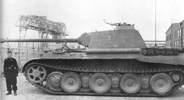 Photo №1 - why the German tanks had such strange caterpillars