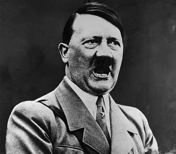 Hitler bir-renna u aktar disa 'ritratti ħelu oerhört ta' nies terribbli 63085_13