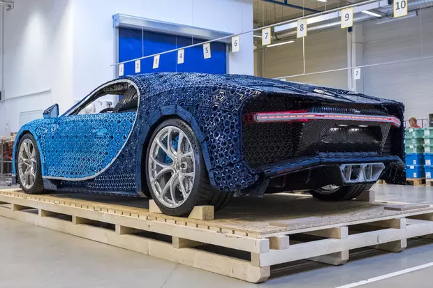 Zdjęcie №5 - milion Szczegóły i dziesięć miesięcy: Jak zebrać Bugatti Chiron z kostek Lego