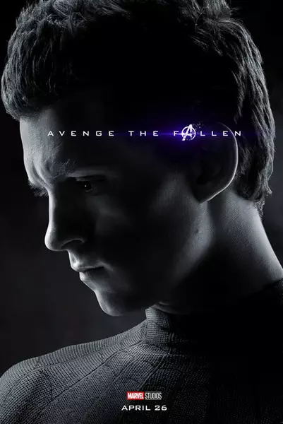 Sa mga bagong poster sa mga avengers, ang mga spoiler ay nakatago tungkol sa mga nakaligtas at hindi nakaligtas na mga bayani. 69746_18