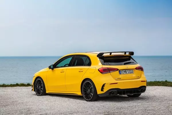 MERCEDES-AMG A35: Sunny Bunny 69804_30