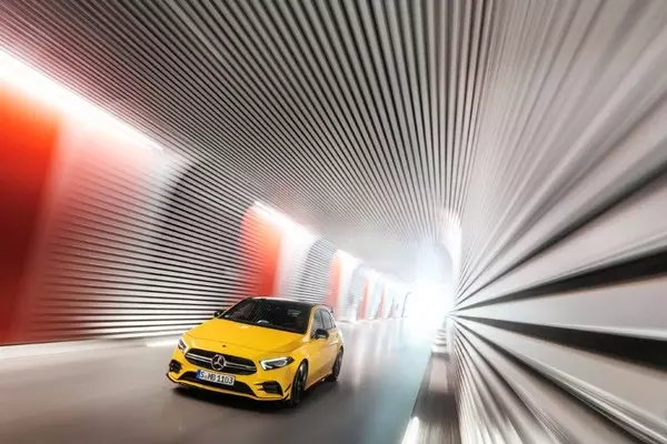 Mercedes-Amg A35: Sunny Bunny 69804_8