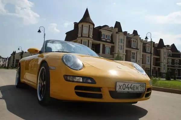 Supercars dans les forêts de la région de Moscou 70685_11